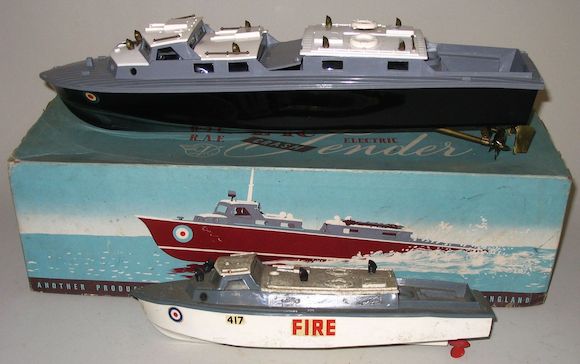 Bonhams : Victory Models Vosper RAF Crash Tender 2