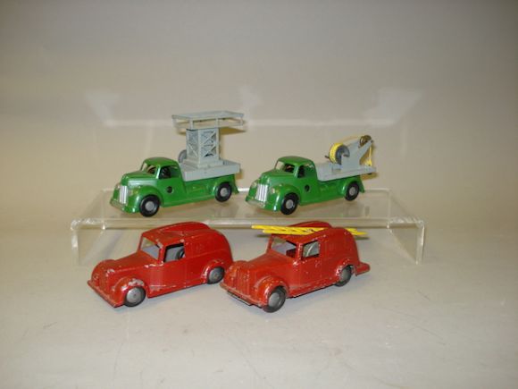 Bonhams : Chad Valley and Timpo clockwork vehicles 5