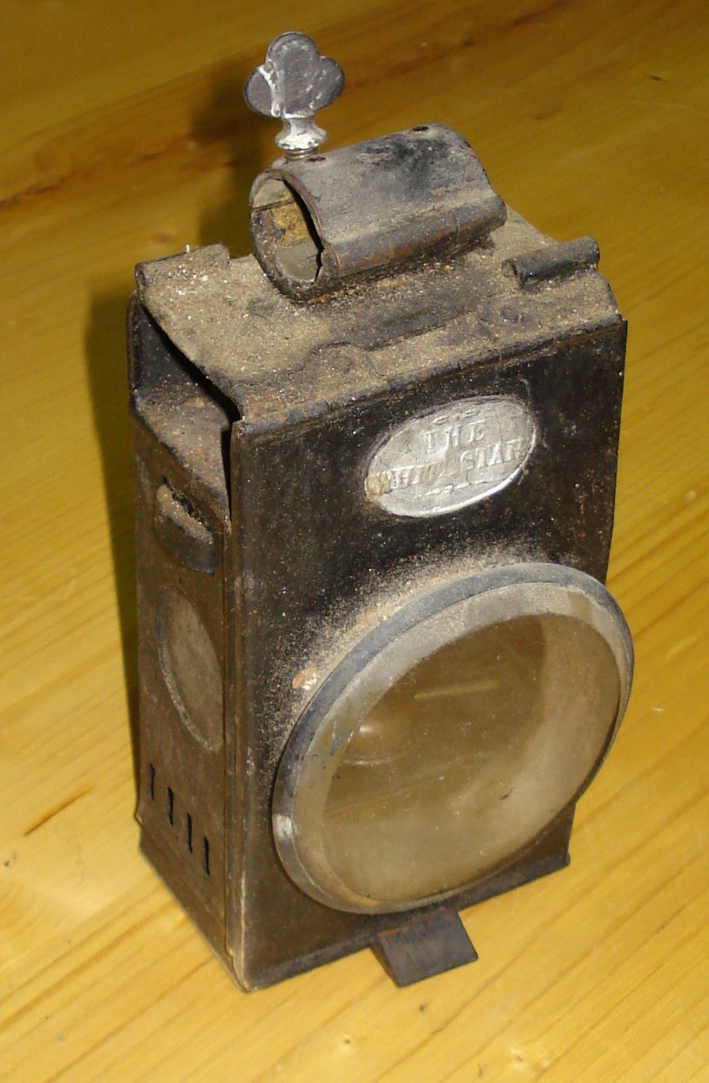 Bonhams Cars : 'The White Star' ordinary bicycle hub lamp,