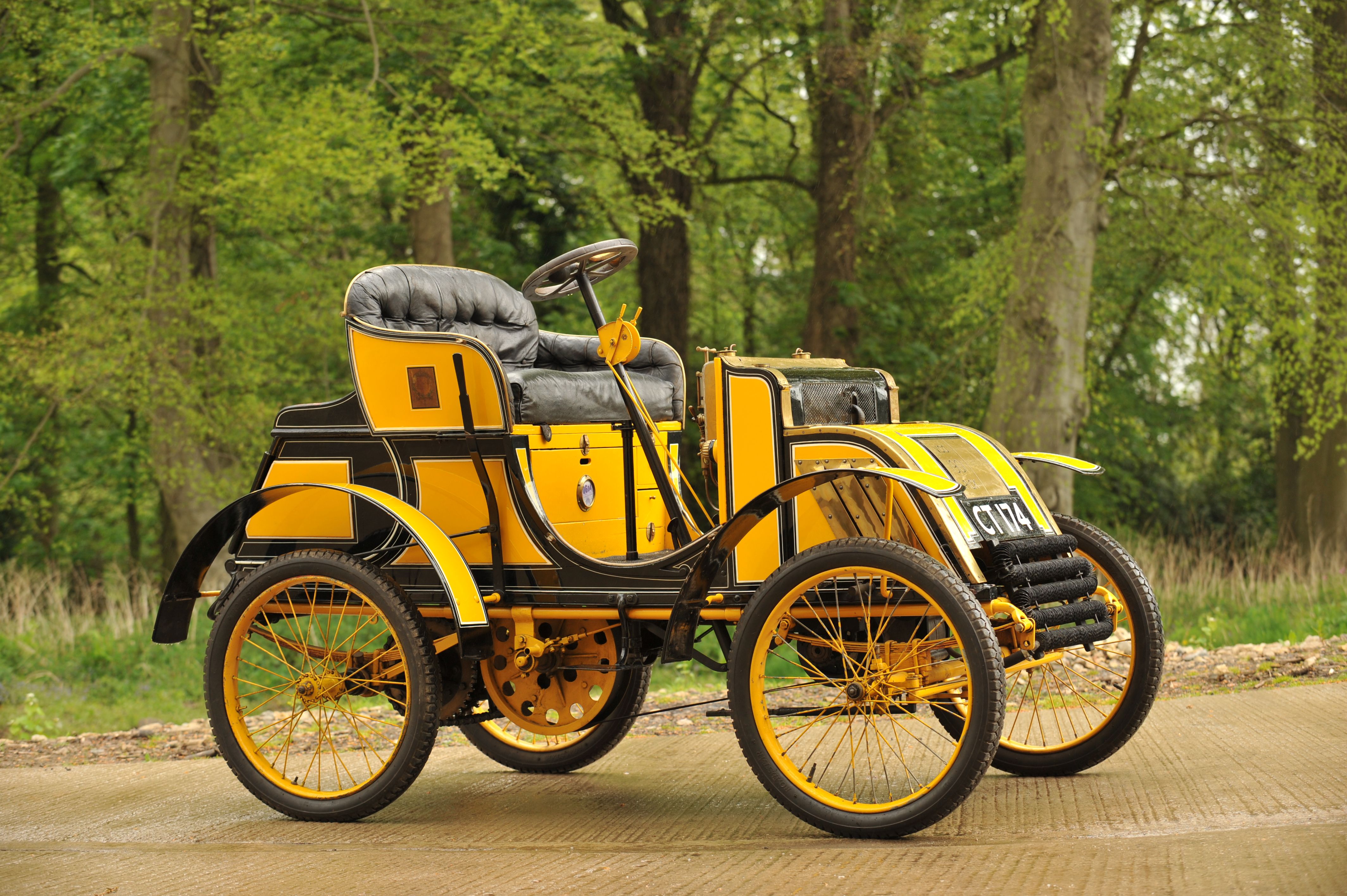 Bonhams Cars : 1901 Pick 4 hp Two-seater Voiturette Engine no. 73