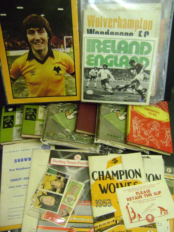 Bonhams : Wolves hand signed programmes