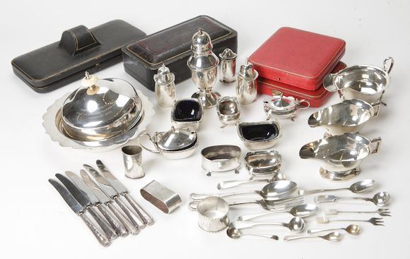 Bonhams : A small collection of silver