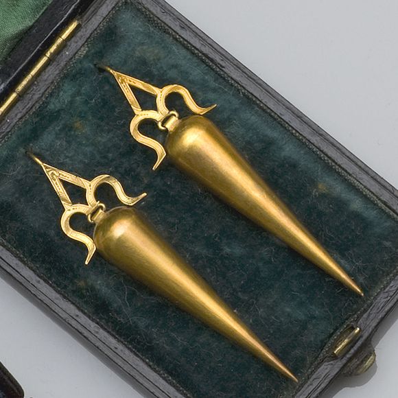 Bonhams : A pair of Victorian earpendants