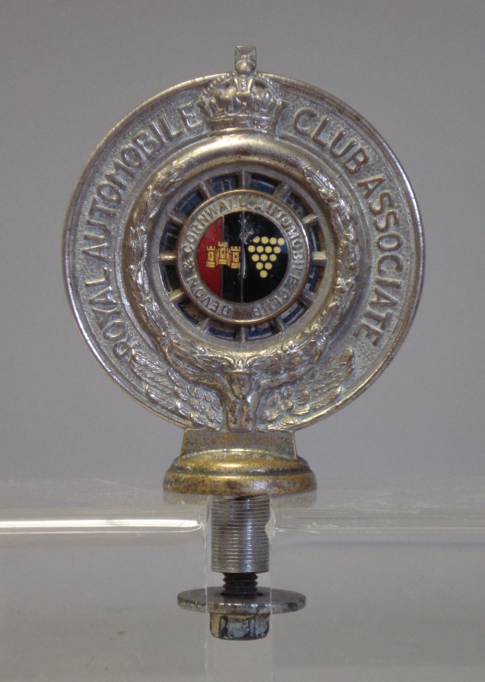 Bonhams Cars : An RAC Associate Members Badge,