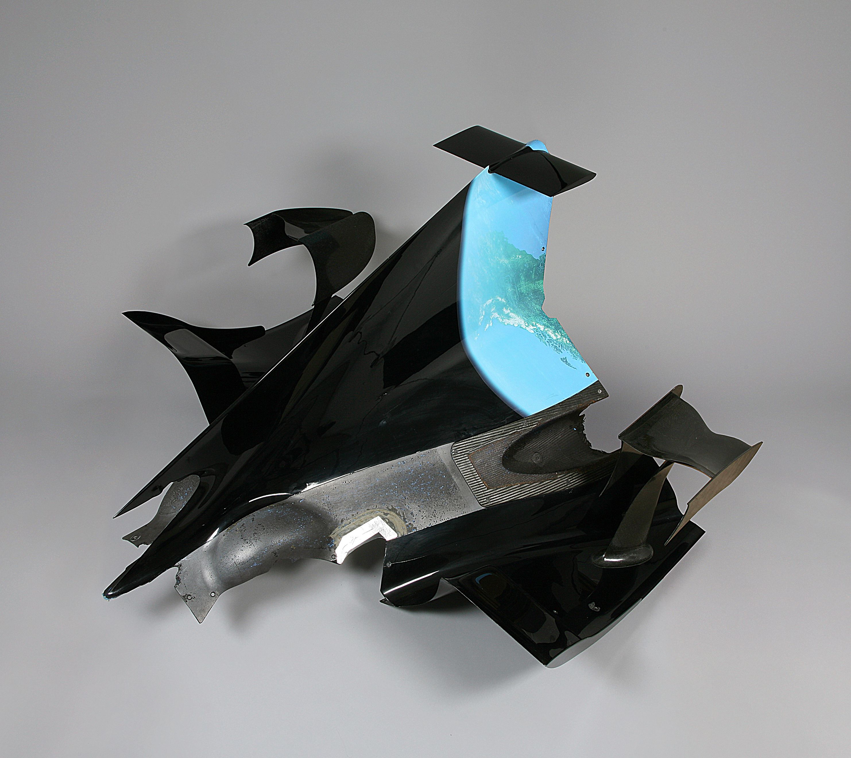 Bonhams Cars : An engine cover from the F1 Honda racing 2007 ...