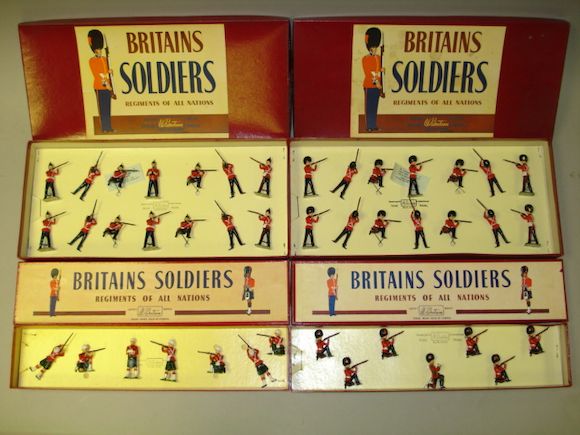 Bonhams : Britains 'short' sets 1327 Grenadier Guards 42
