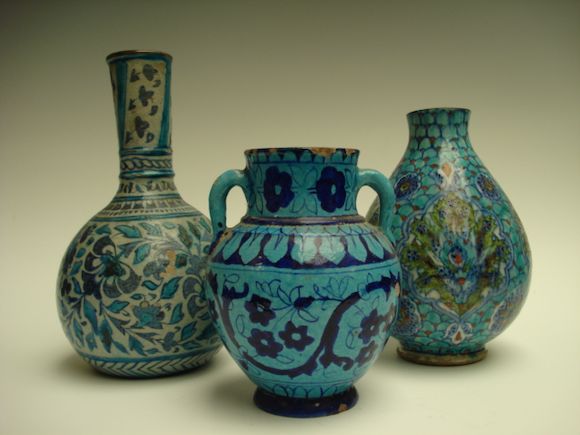 Bonhams : A group of three Persian vases 19th century