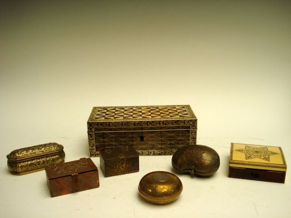 Bonhams : An Indian gaming counters box 19th century