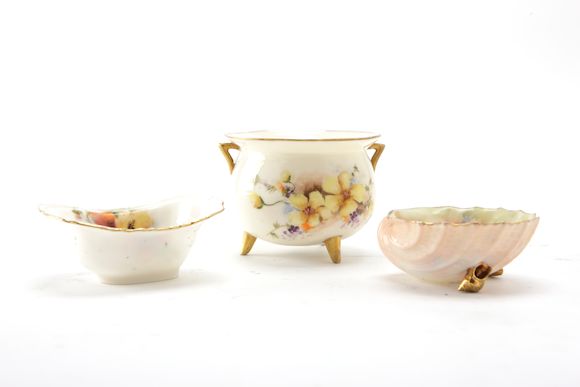 Bonhams : A Nautilus porcelain cauldron spill vase Late 19th Century