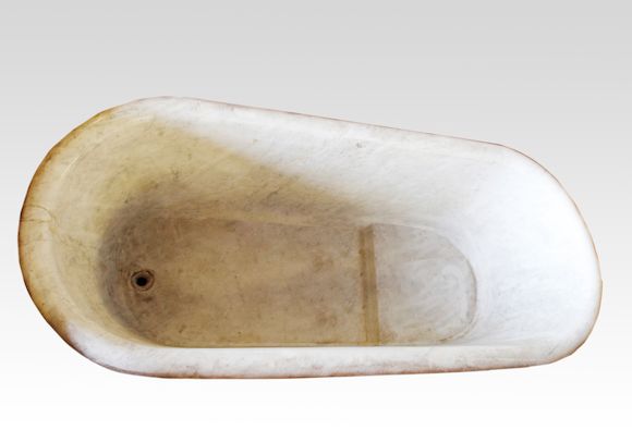 Bonhams : A white and grey veined marble bath