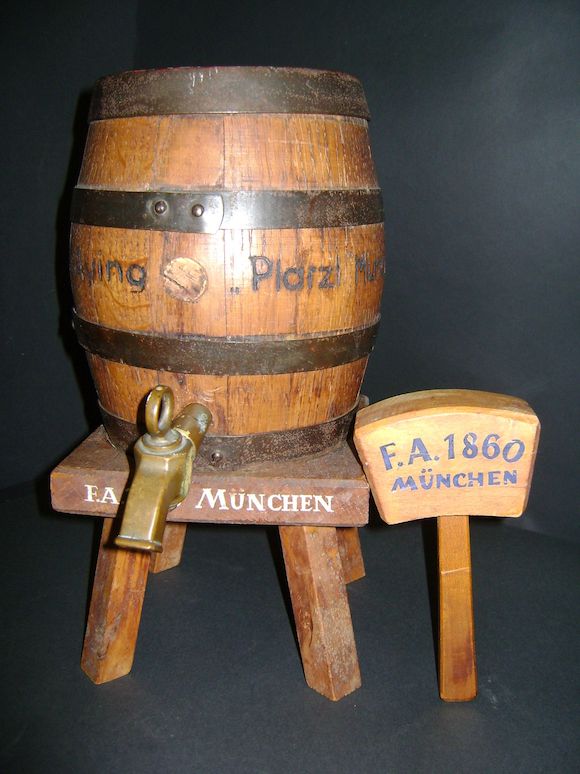 Bonhams : A Bayern Munich beer barrel presented to Don Roper