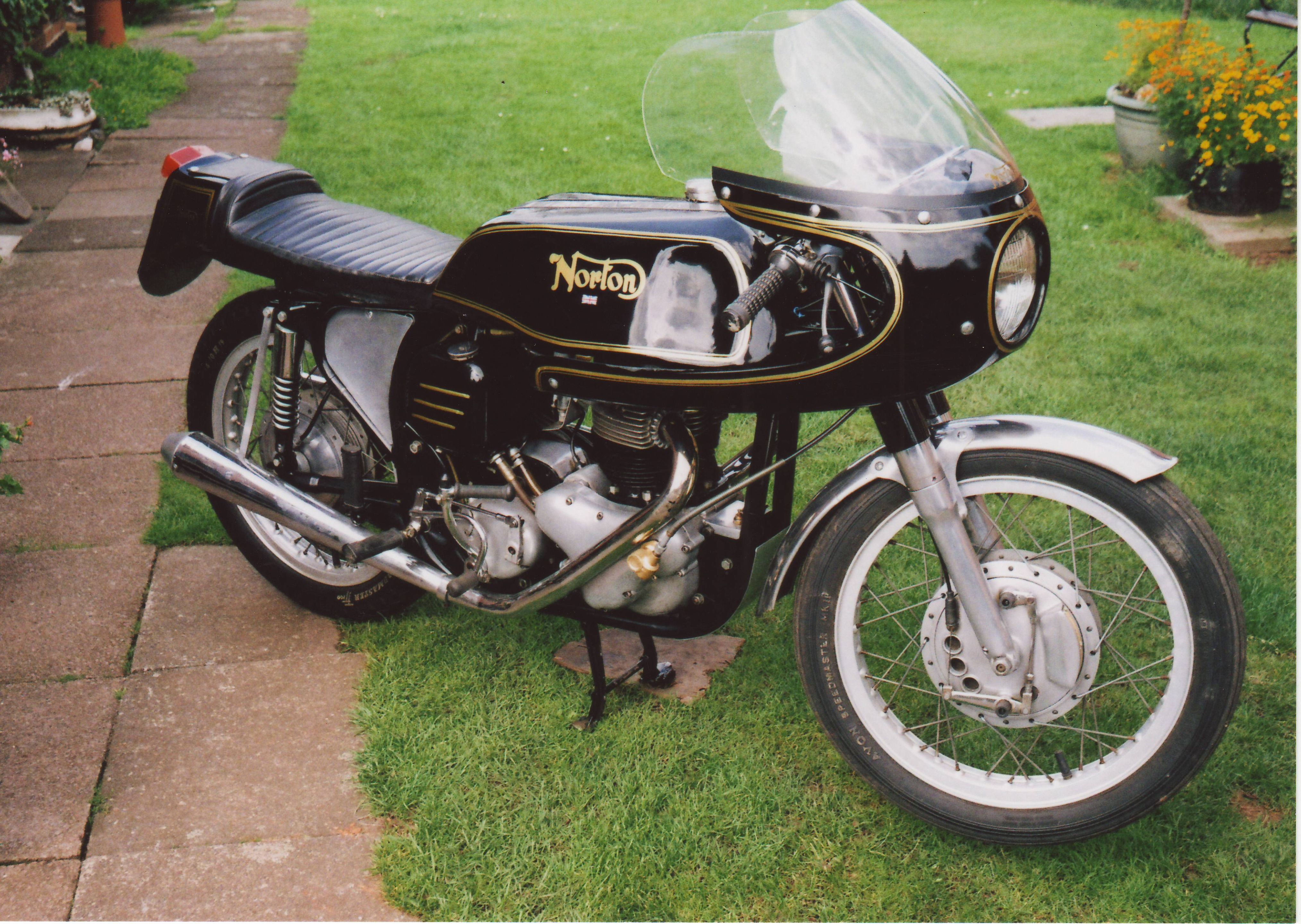 Bonhams Cars : c.1962 Norton 650cc Dominator Café Racer Frame no. 122 ...