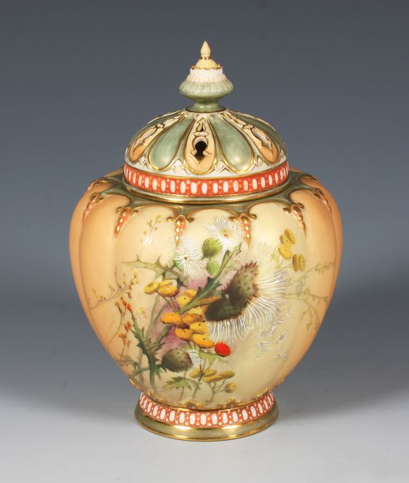 Bonhams : A Royal Worcester Stuart rose jar and cover Dated 1909.