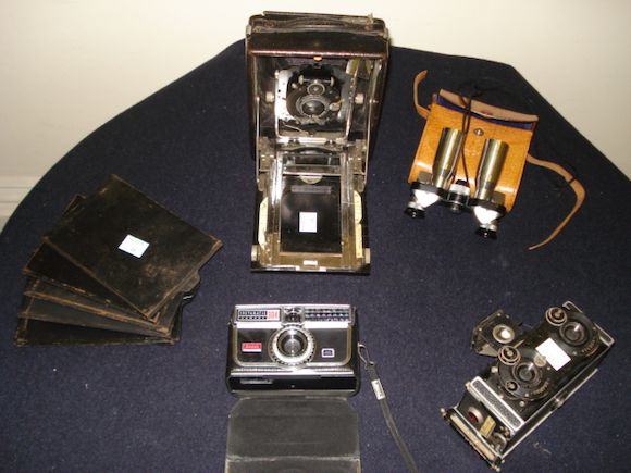 Bonhams : An Emil Busch (Rathenow) folding plate camera, a quantity of ...