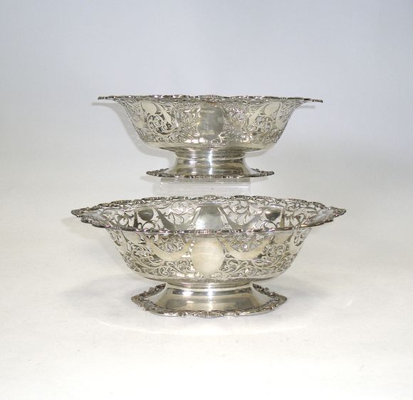 Bonhams : A pair of Edwardian silver dishes, by Goldsmiths ...