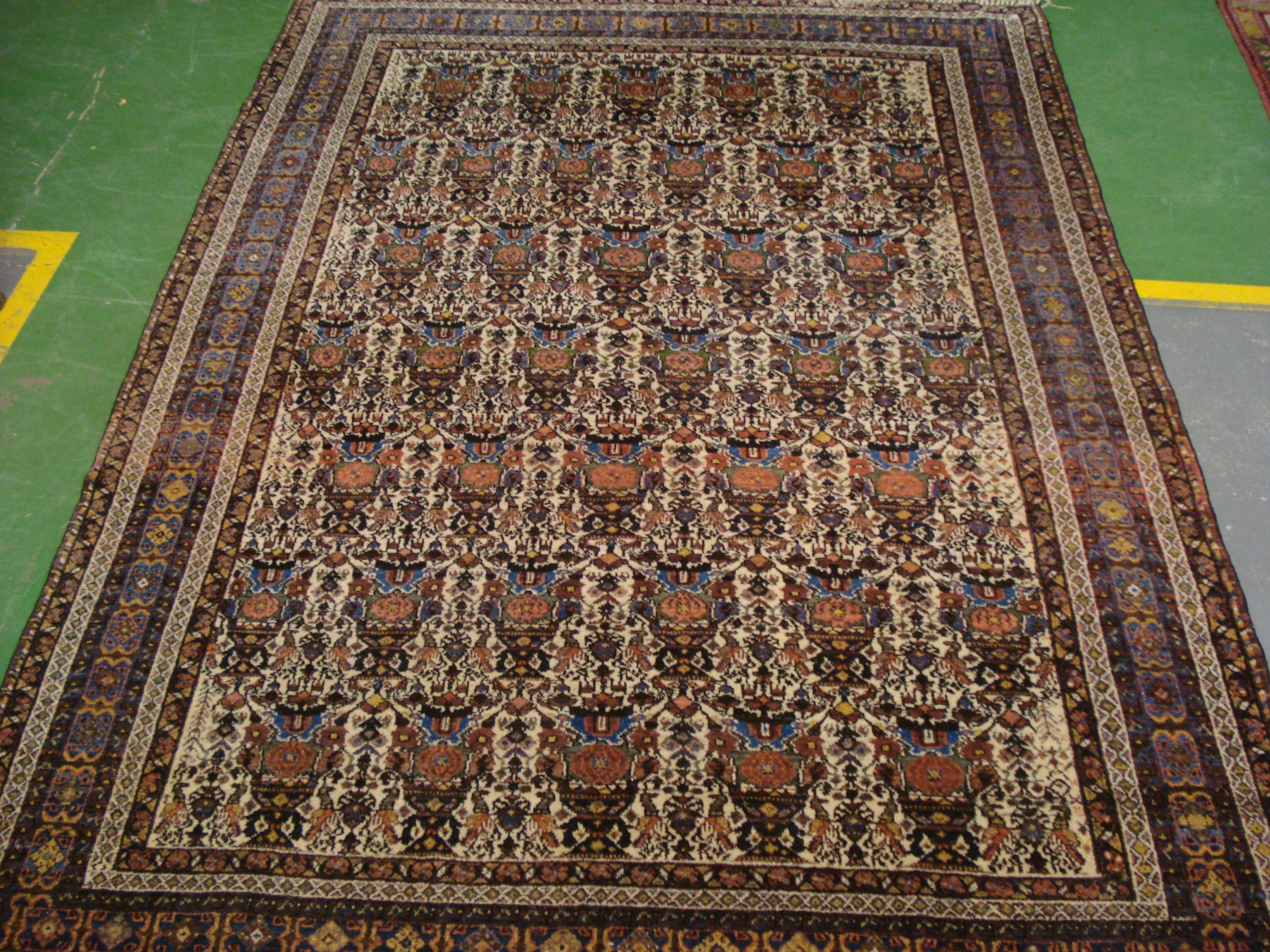 Bonhams : A Zili Sultan rug North West Persia, 223cm x 158cm