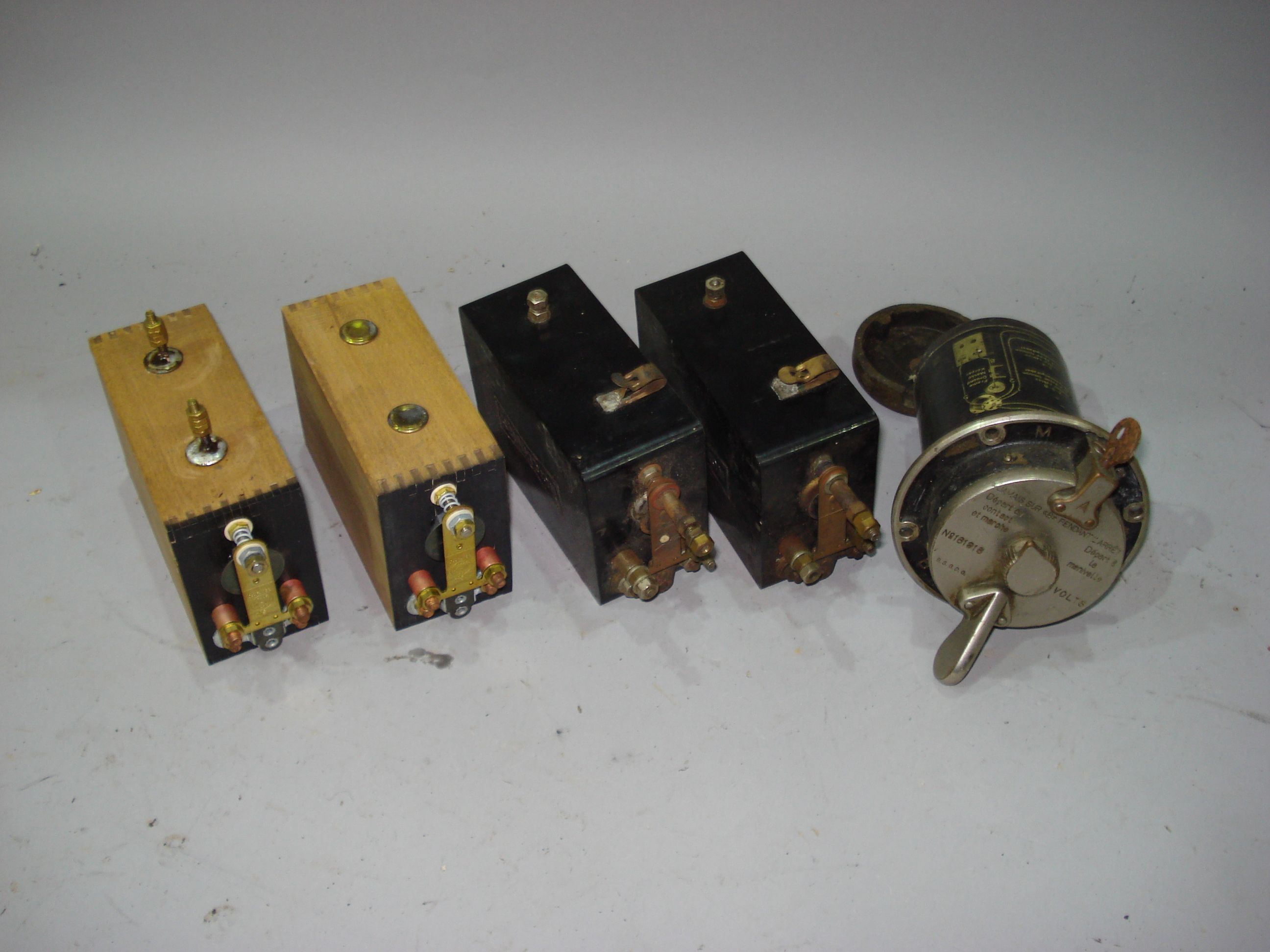 Bonhams Cars : Four trembler coils,