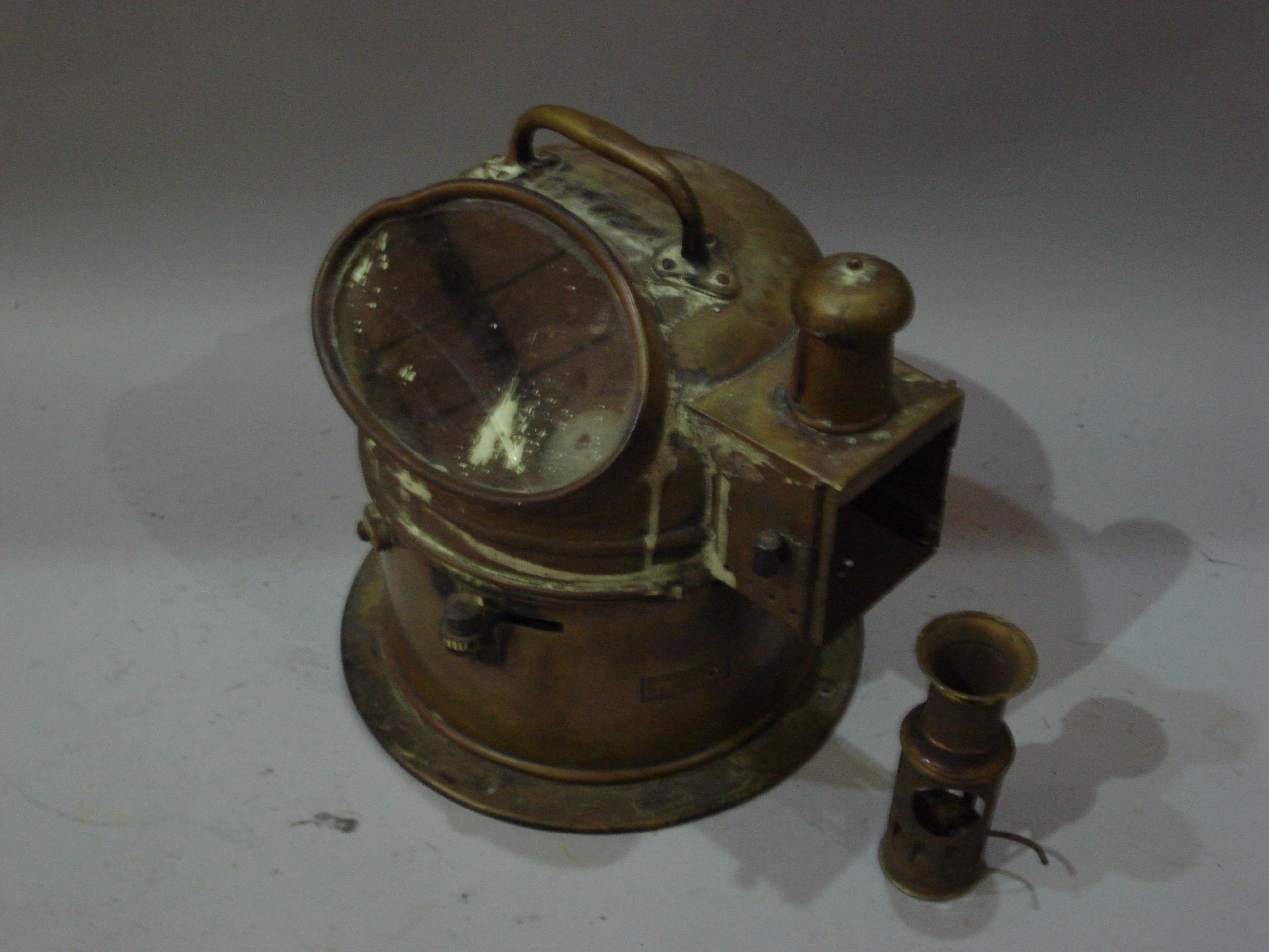 Bonhams Cars A Marine Compass By Whyte Thomson And Co Model 1056
