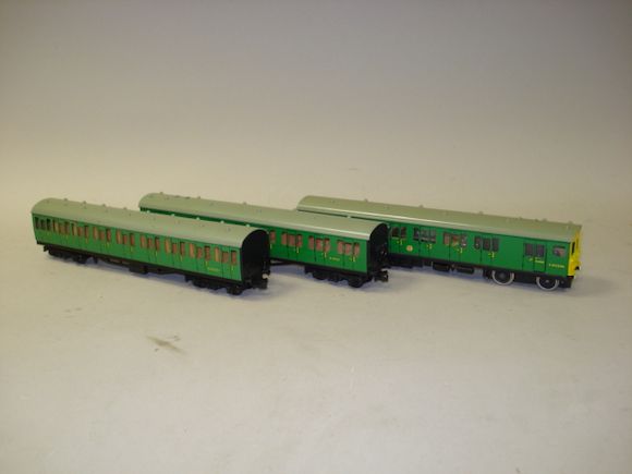 Bonhams : Hornby Dublo 2250 Class 501 Suburban EMU