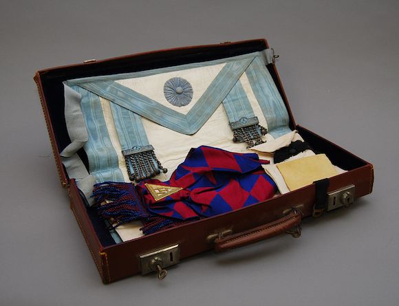 Bonhams : A small collection of Masonic regalia