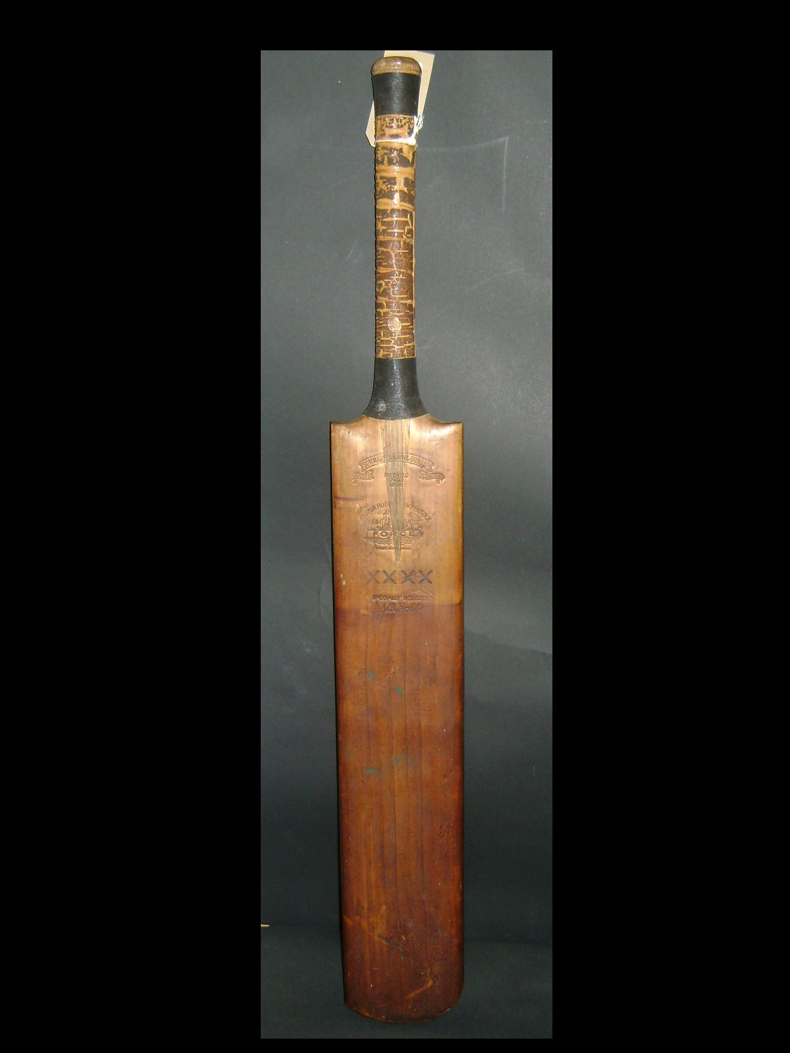 A cricket bat hand signed by the 1948 Australian 'Invincibles' Touring ...