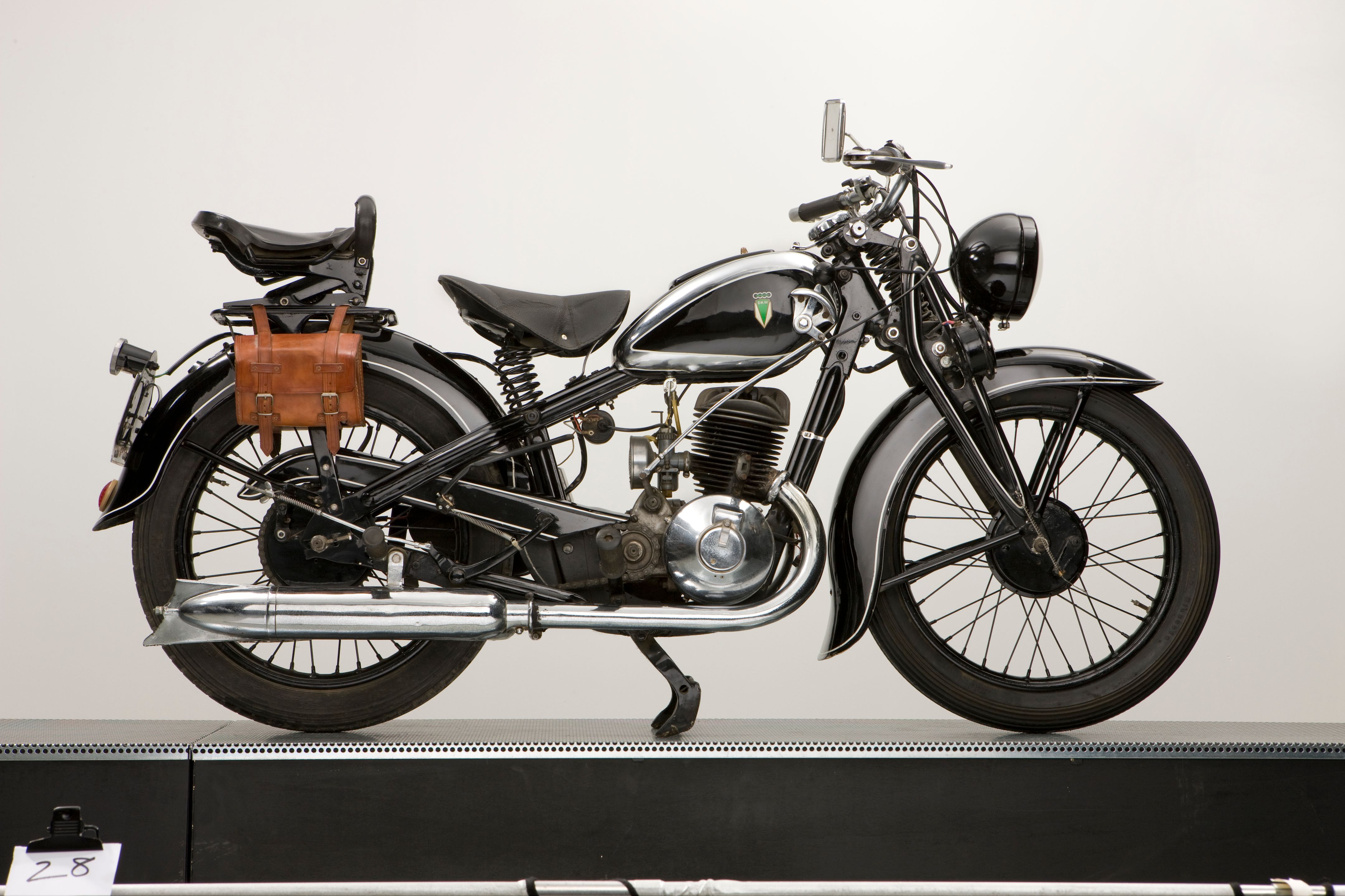 1943 DKW NZ 350 Frame no. 609164 Engine no. ZK 23273 - auctions & price ...