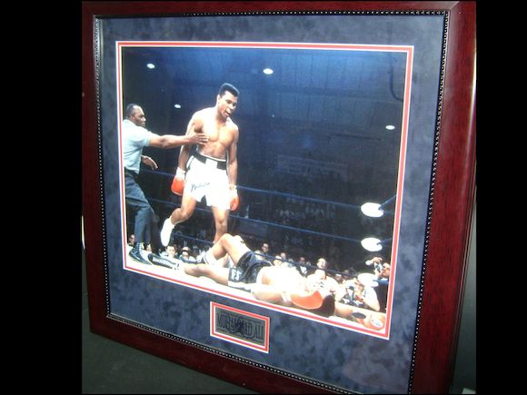 Bonhams : Muhammad Ali hand signed print