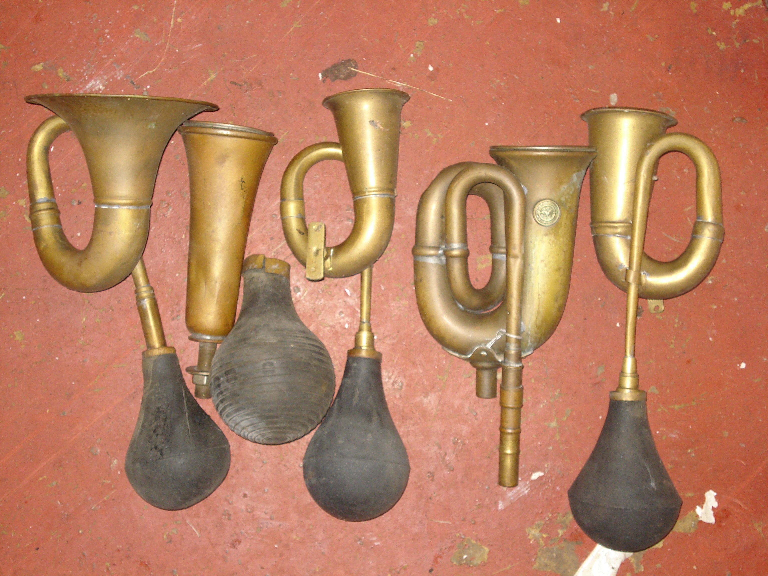 Bonhams Cars : A Lucas No.38 bulb horn,