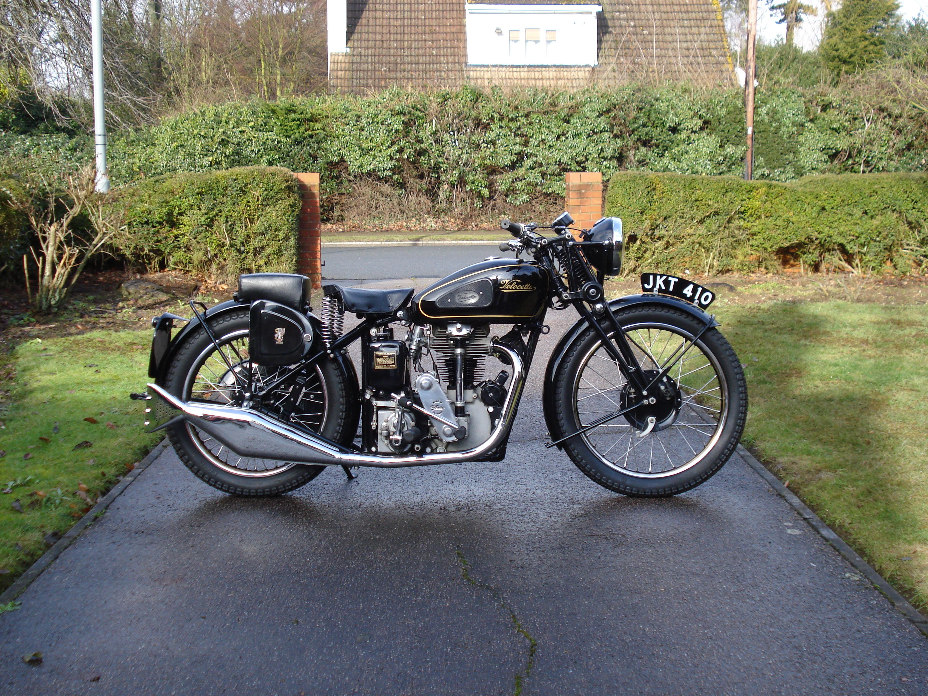 Bonhams Cars : 1947 Velocette 349cc KSS MkII Frame no. 8245 Engine no ...