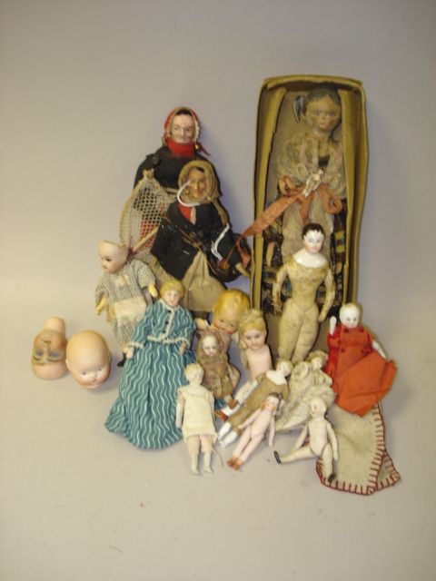 Bonhams : Collection of miniature dolls lot