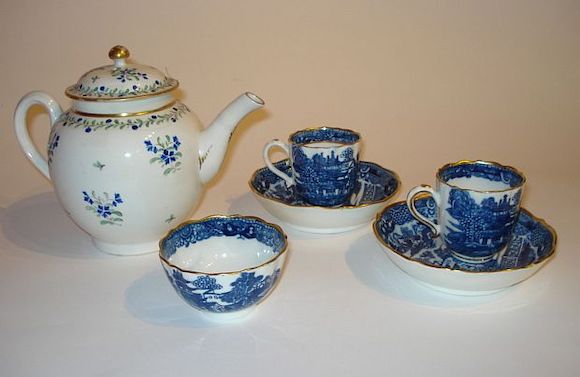 Bonhams : A Collection of Caughley teawares