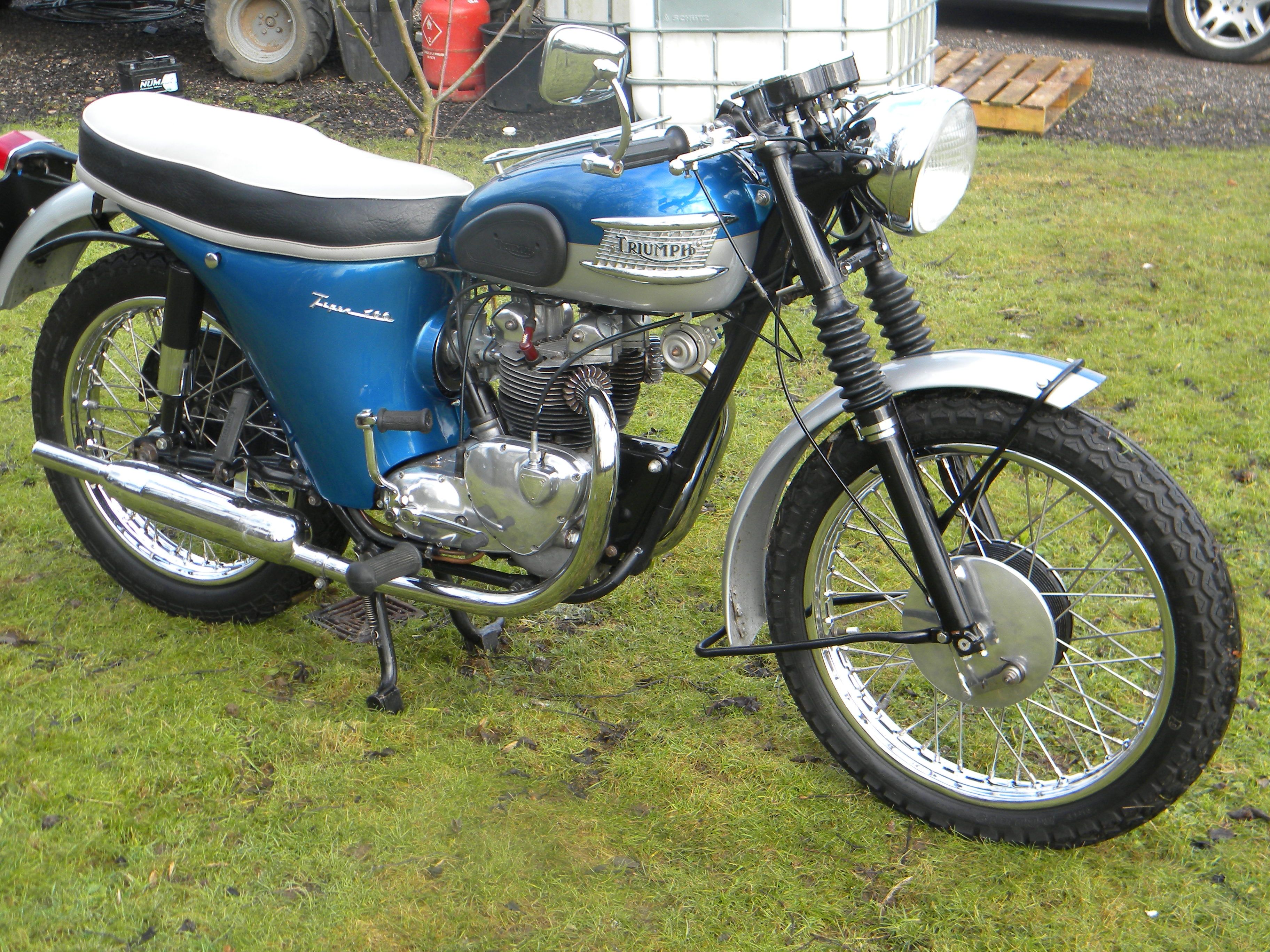 Bonhams Cars : 1961 Triumph 498cc Tiger 100SS Frame no. H 25666 Engine no. T100SS 25666