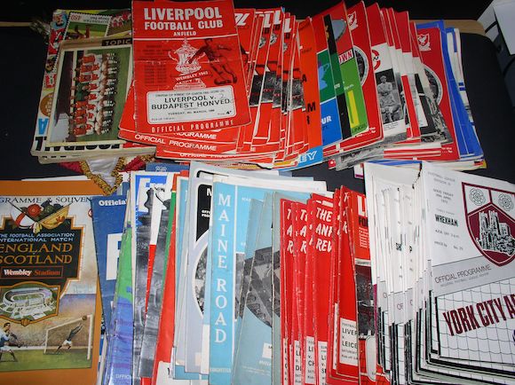 Bonhams : A large collection of football programmes