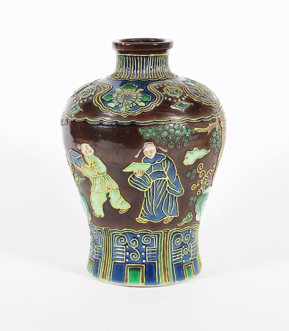 Bonhams : A Chinese Fahua ware vase