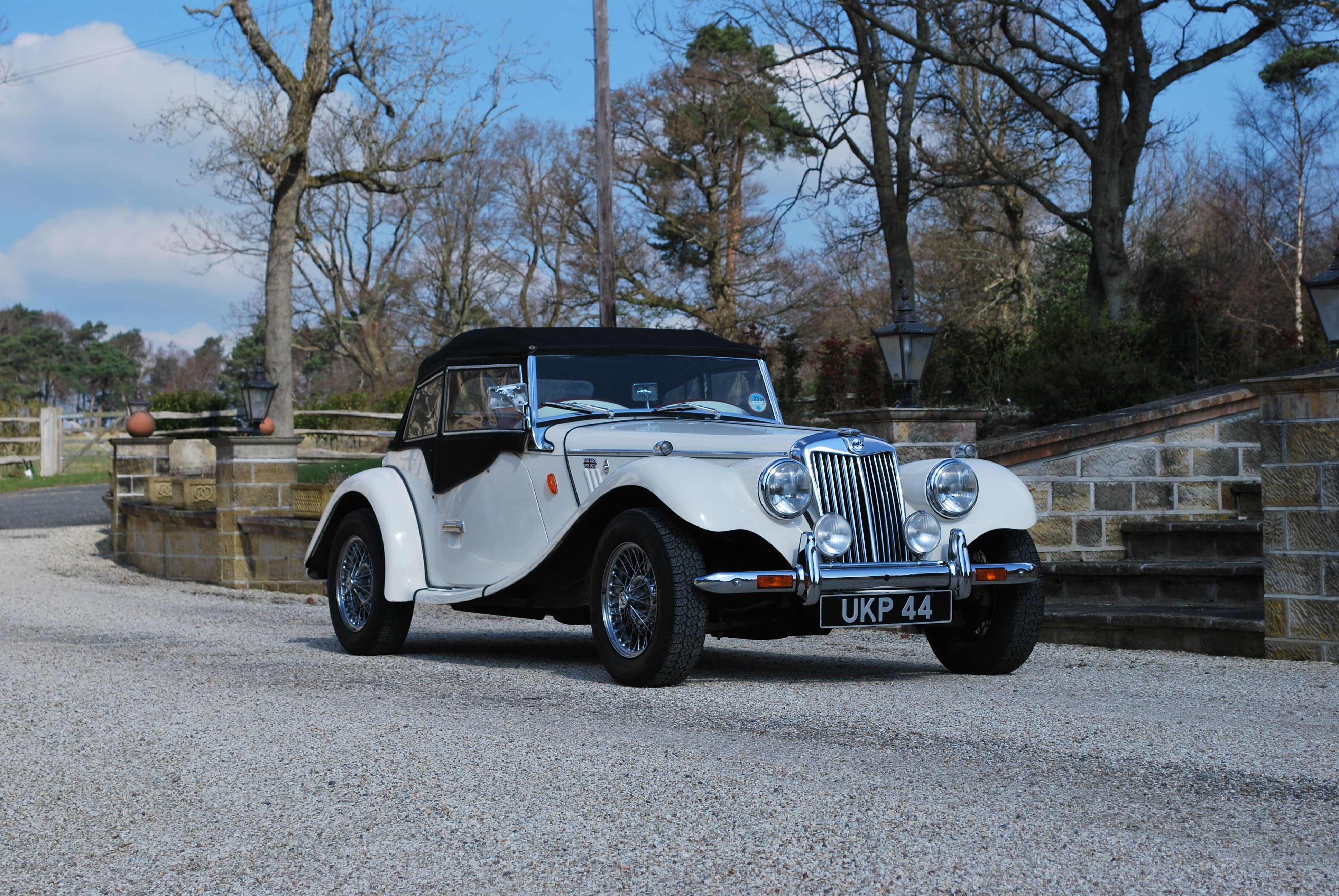 Bonhams Cars : 1986 Naylor TF 1700 Roadster, Chassis no ...