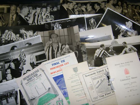 Bonhams : A collection of photographs and programmes - Jimmy Scoular