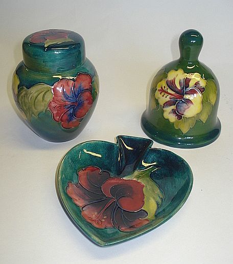 Bonhams : A collection of Moorcroft 'Hibiscus' pattern items