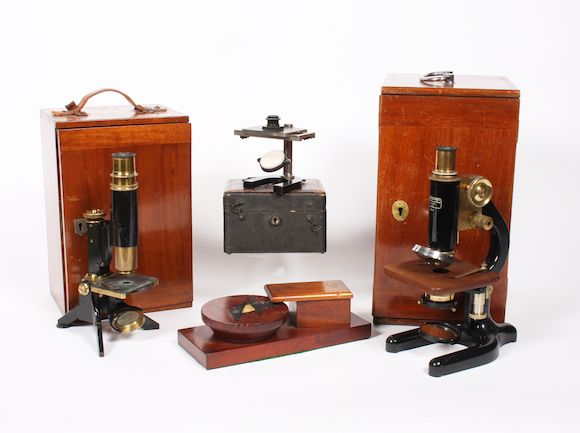 Bonhams : A monocular microscope by Charles Perry, London (4)