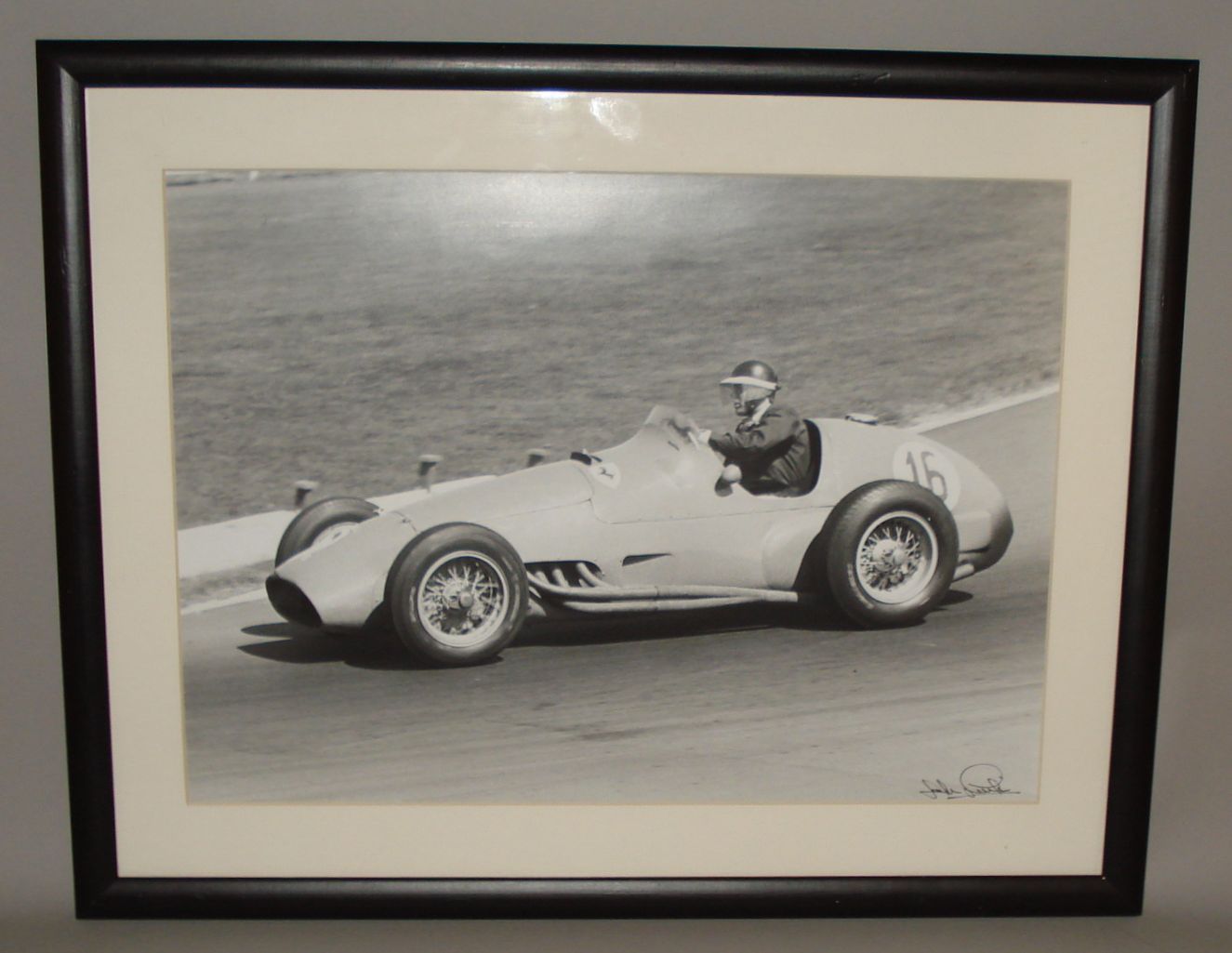 Bonhams Cars : A photograph of Mike Hawthorn / Ferrari at the 1955 ...