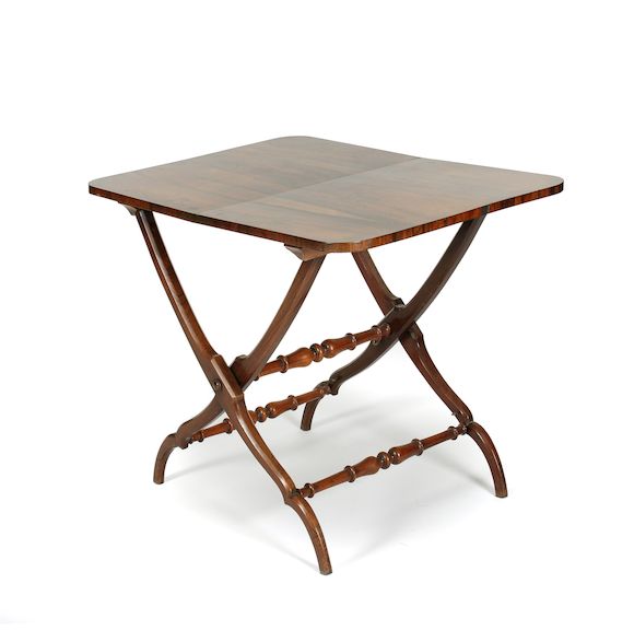 Bonhams : A Victorian rosewood coaching table