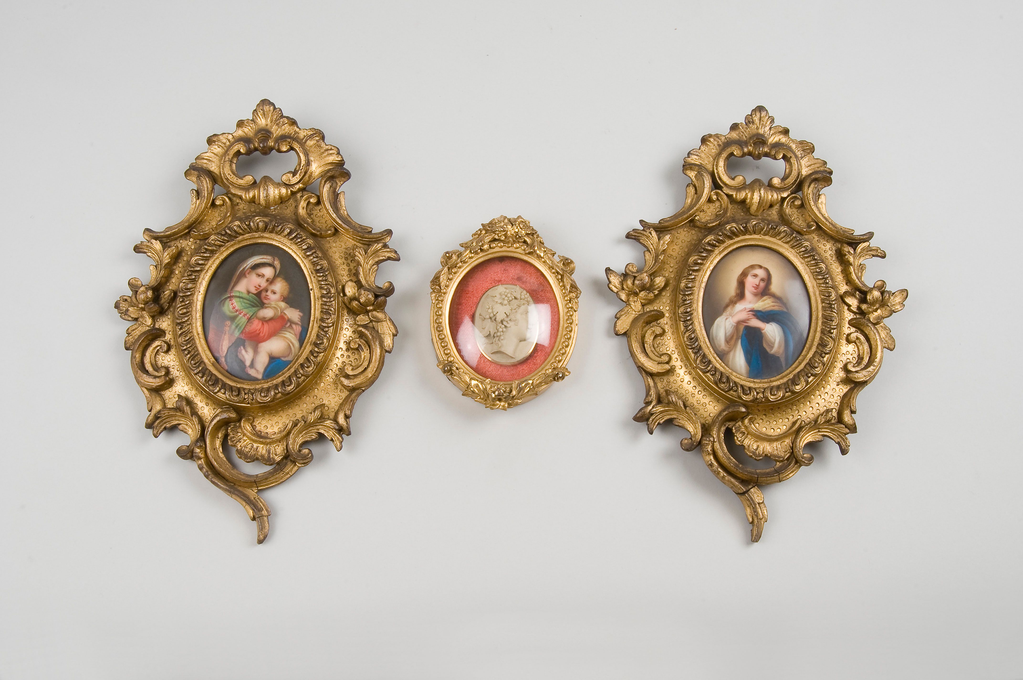 Bonhams : A pair of Italian Grand Tour miniature painted oval porcelain ...