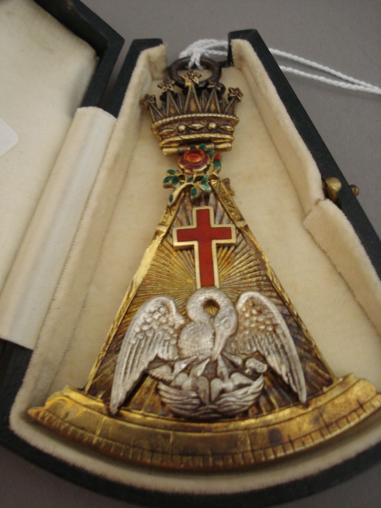 Bonhams : IRISH PRINCE MASONS 18th DEGREE; A silver gilt & enamel ...