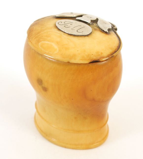 Bonhams : An 18th cenutry ivory snuff mull