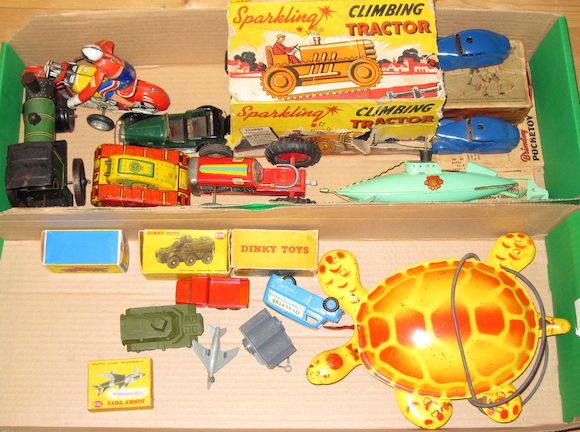 Bonhams : Various tin and diecast toys qty