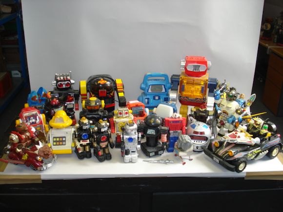 Bonhams : Collection of battery operated plastic robots lot