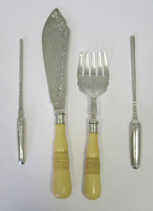 Bonhams : A pair of Edwardian silver mounted ivory fish servers, by ...