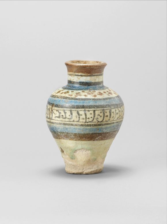 Bonhams : A Raqqa underglaze-painted pottery Vase Syria, 12th/ 13th Century