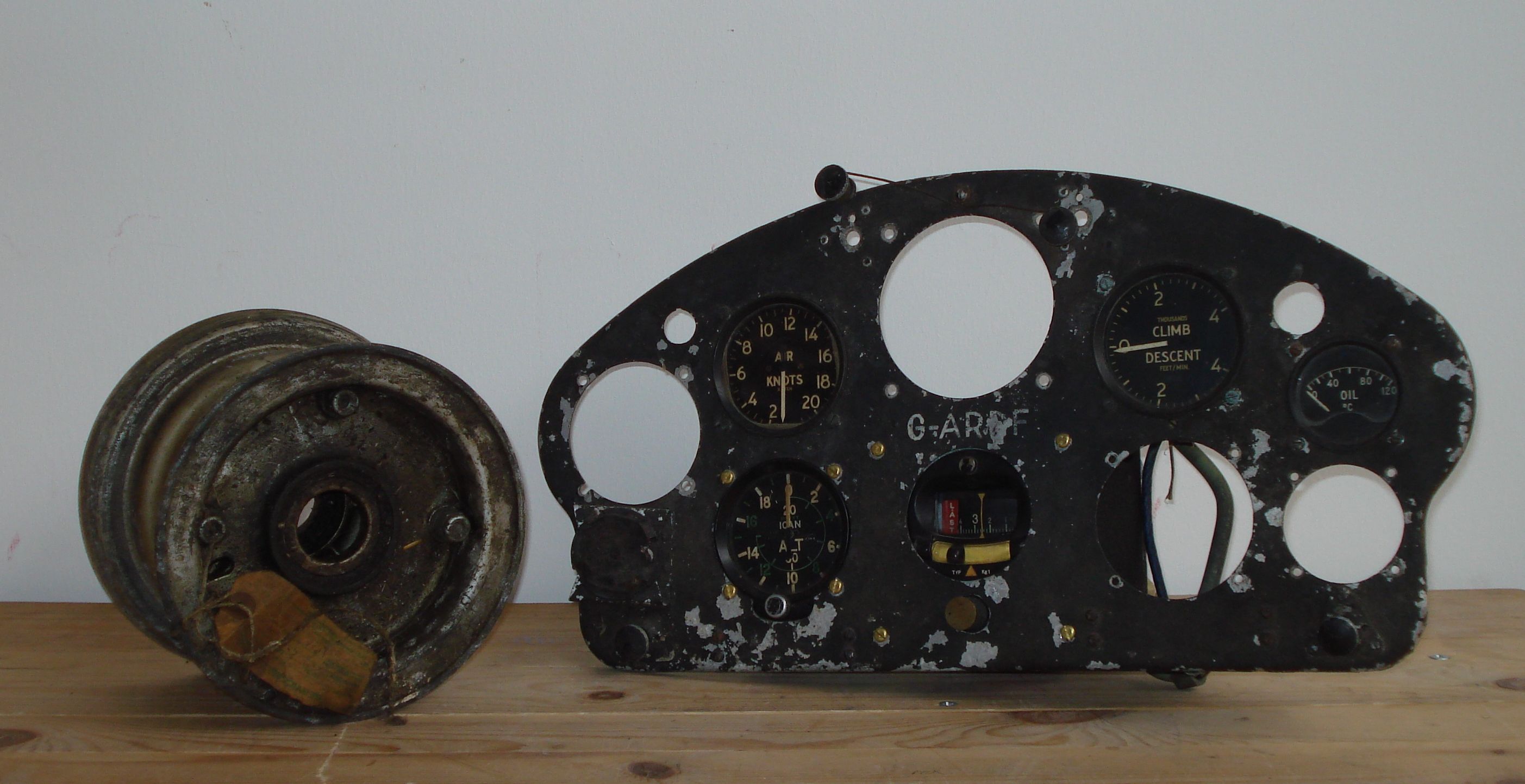 Bonhams Cars : An instrument panel from a de Havilland Canada DHC-1 ...