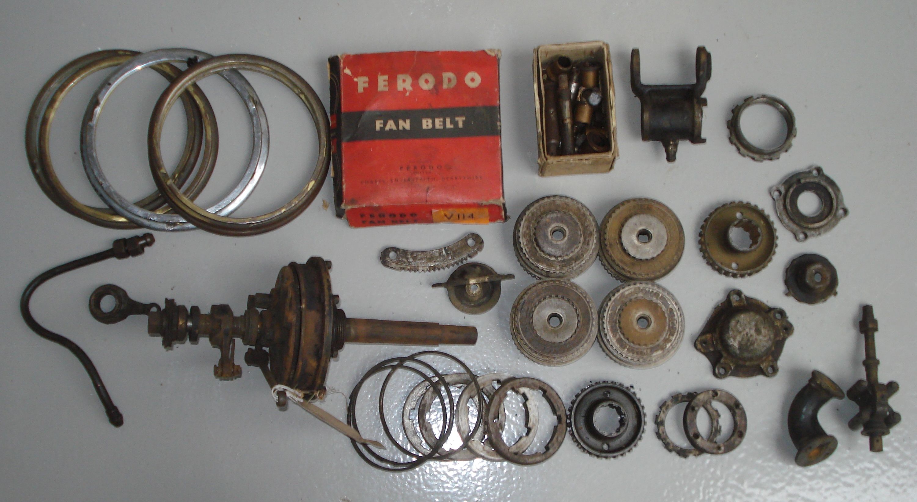 Bonhams Cars : A brake servo unit for a 20hp Rolls-Royce,