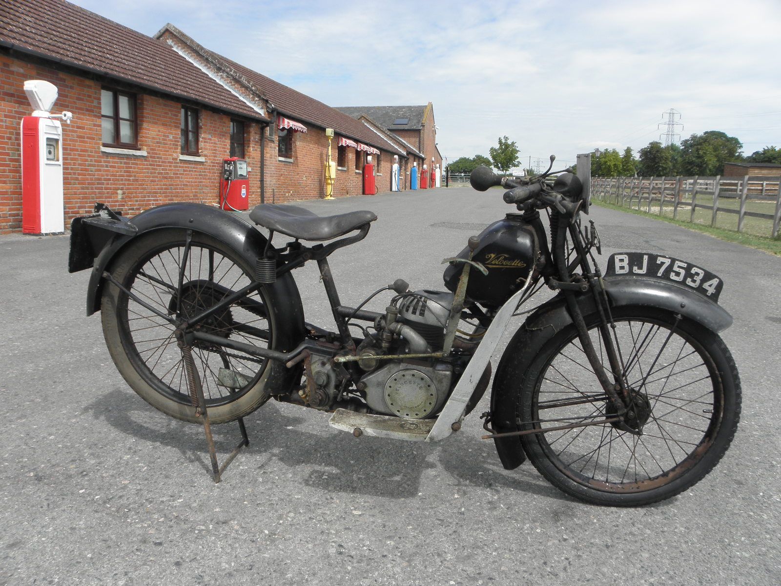Bonhams Cars : 1922 Velocette 220cc Model EL3 Frame no. 2044 Engine no ...